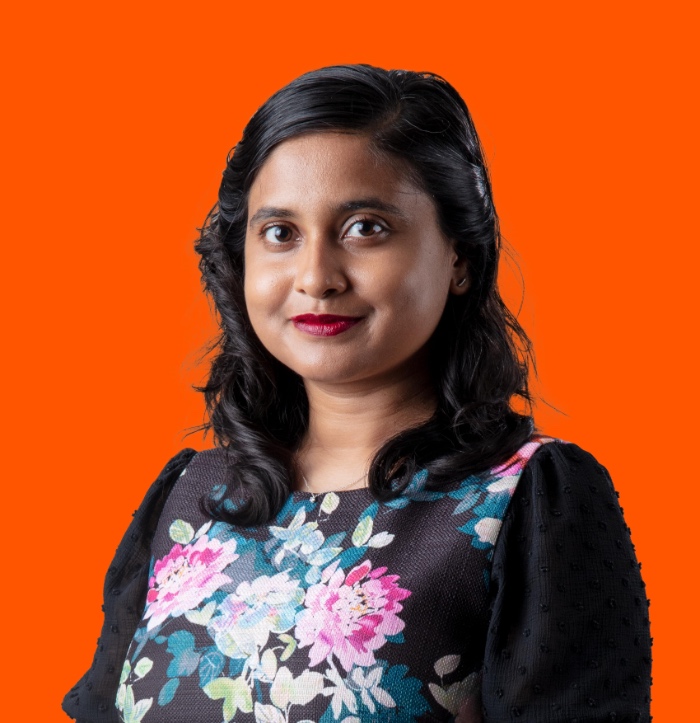 Leadership Team - Corporate Information | Dhiraagu