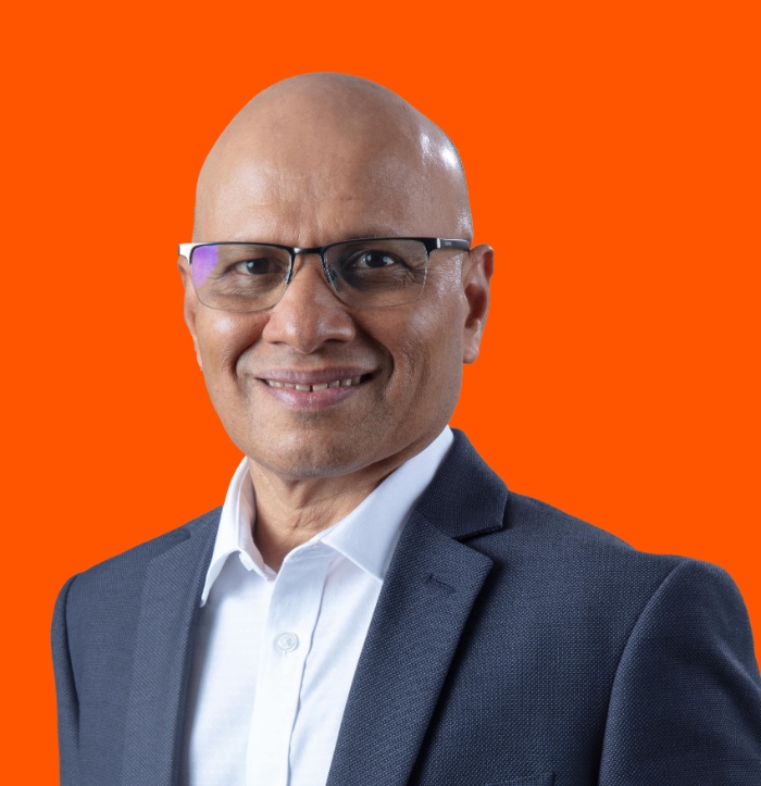 Leadership Team - Corporate Information | Dhiraagu